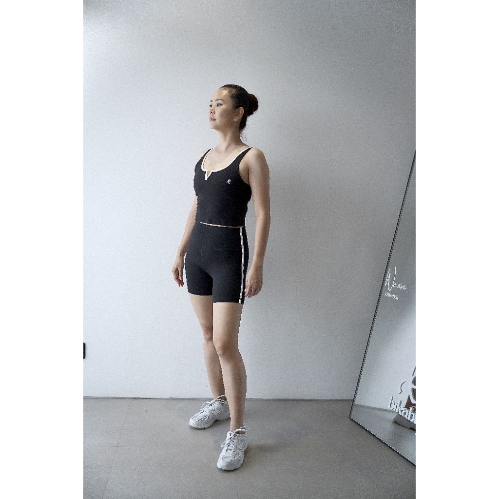 Jual LISA Top // Short Black // Baju Yoga // Baju Gym Premium // Baju ...