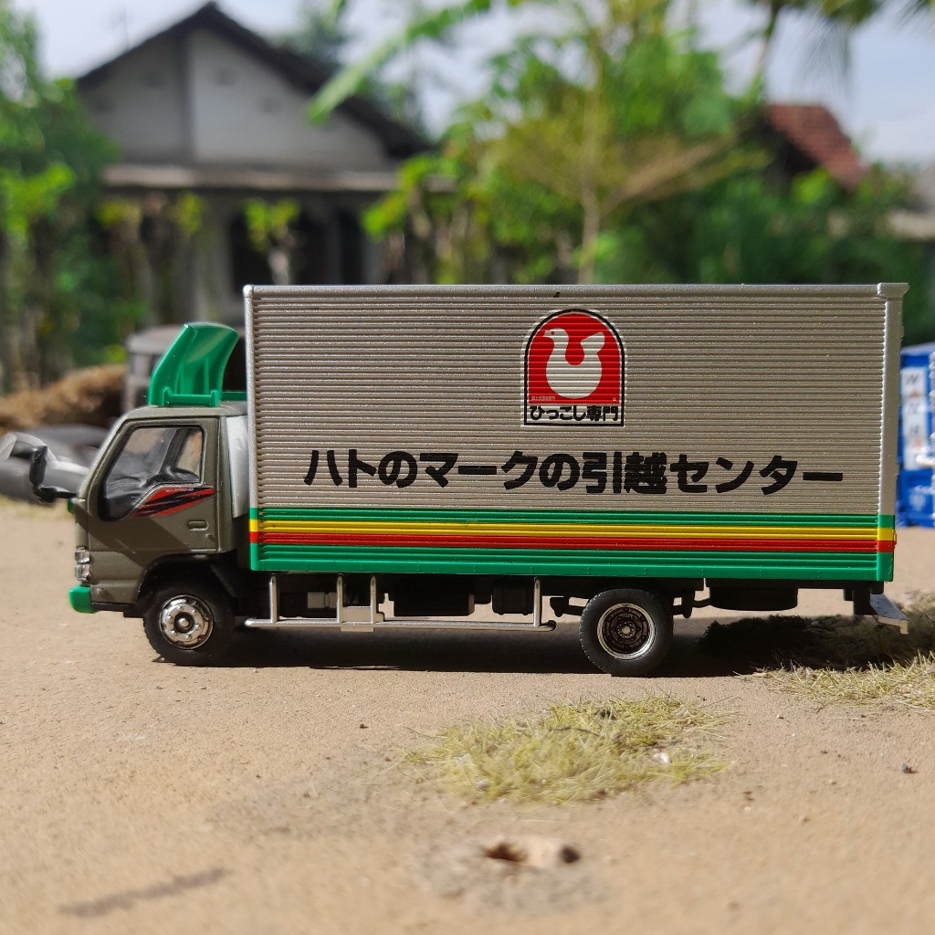 Jual tomica tlvn isuzu elf truck box junk rosok repaint | Shopee Indonesia