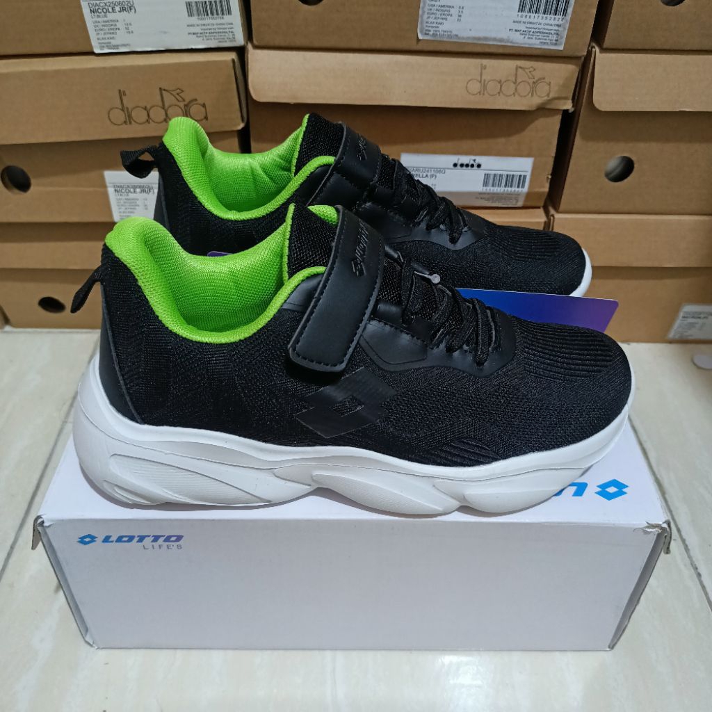 Jual Lotto debbie jr black ( Size : 30, 33 ) | Shopee Indonesia