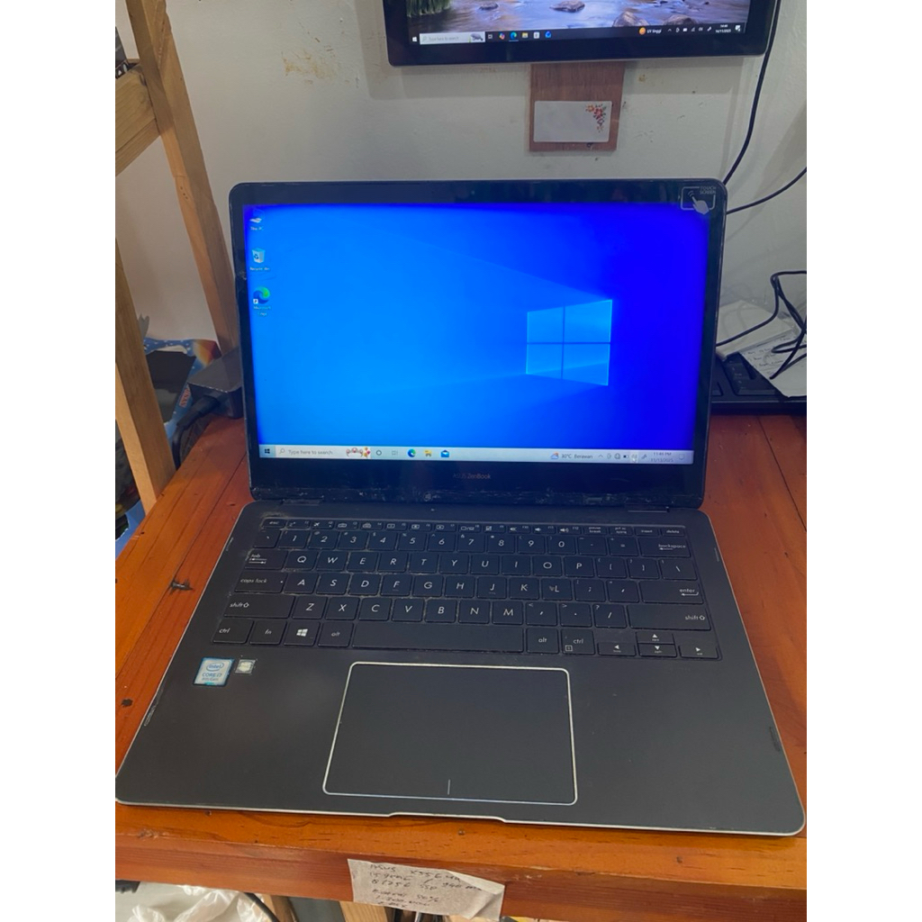 Jual Asus zenbook ux370ua Core i7 gen 8 Ram 16gb Ssd 512gb | Shopee ...