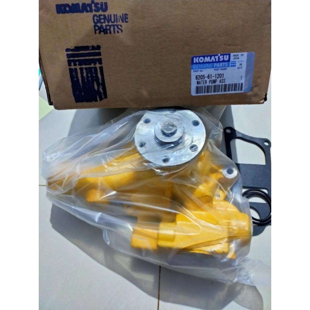Jual 6205-61-1200/6205-61-1201/6205-61-1202Water pump assy / waterpump ...