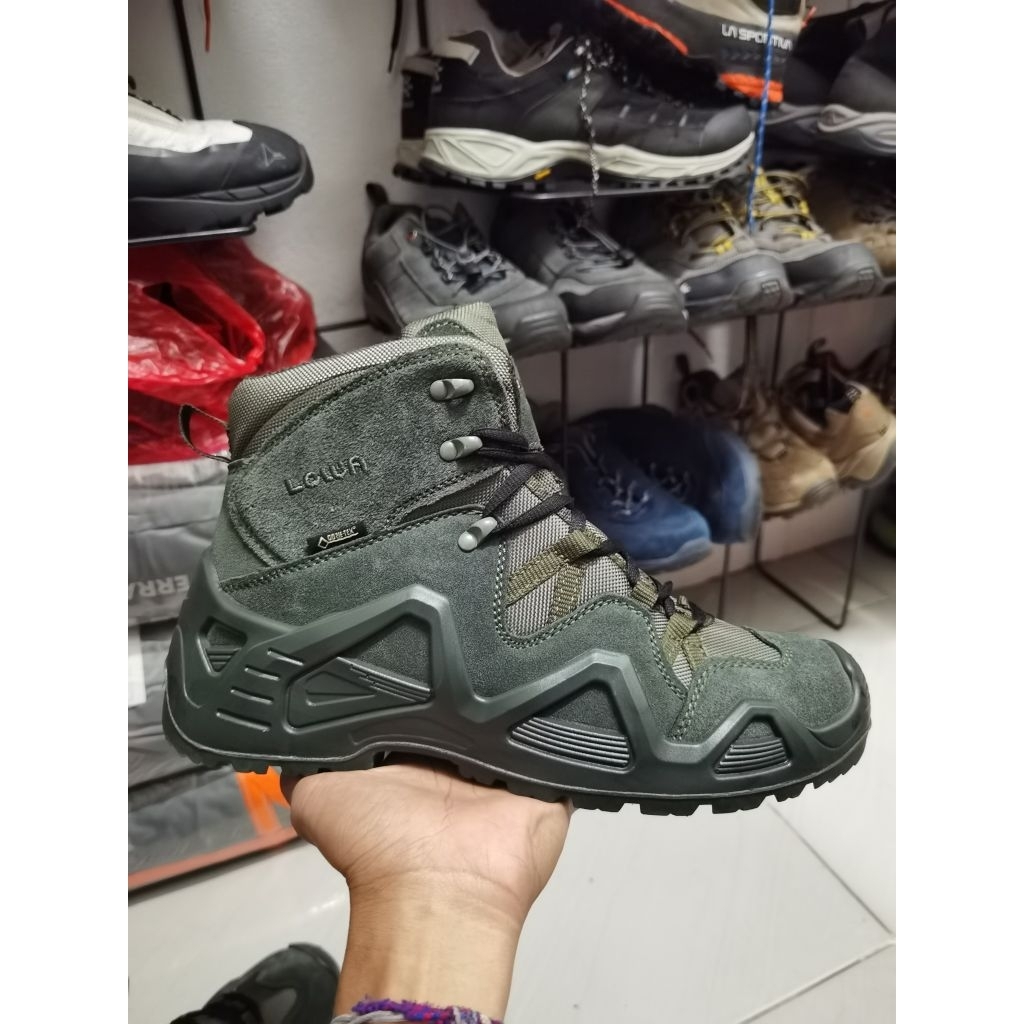 Jual Lowa Zephyr Gtx Mid Tf Size 44 Waterproof Sepatu Hiking Gunung ...