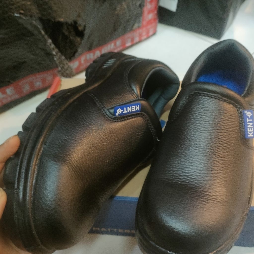 Jual Sepatu Safety Kent Papua 78106 Original 100% - Safety Shoes Kent ...
