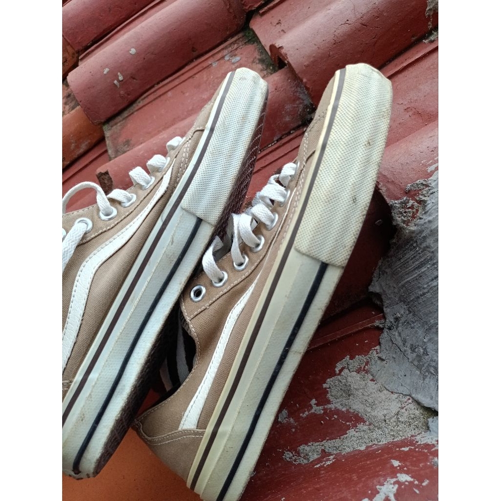 Jual Sepatu by Vans Old School 90s | Shopee Indonesia