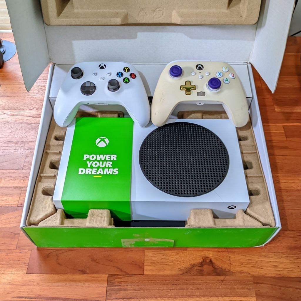 Jual Xbox Series S + 2 Stick + Game | Shopee Indonesia