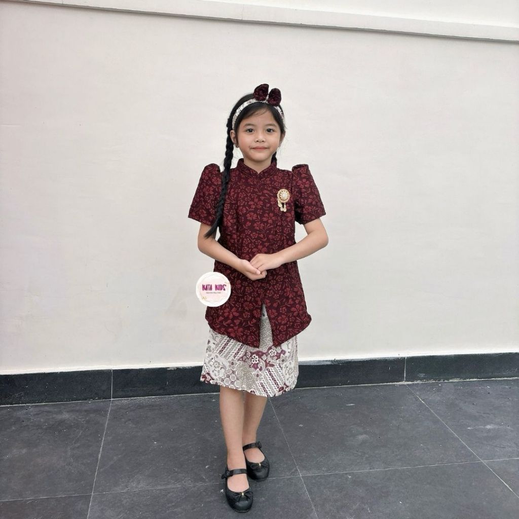 Jual Kata Kids Kebaya Janggan Anak Pendek Rok Pendek Warna / Kebaya ...