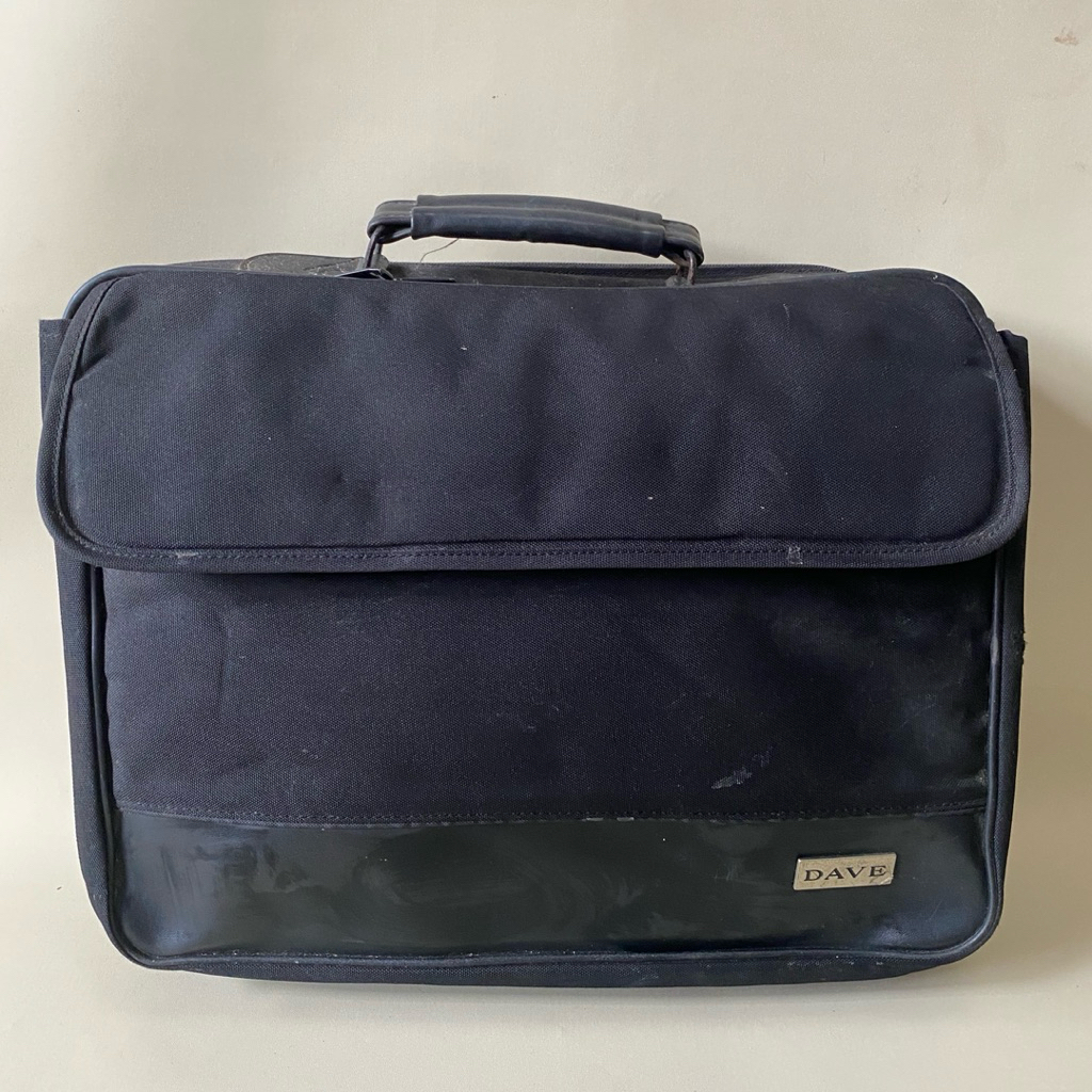 Jual tas kerja / laptop brand Dave ada banyak ruang minus baca ...