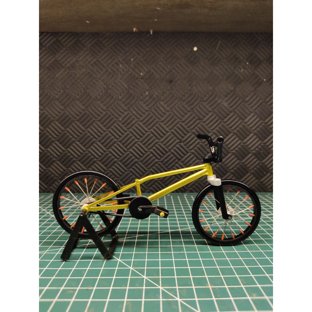 Jual Miniatur Balap Onthel/Miniatur Sepeda BMX Geometri Intense Pro XL ...