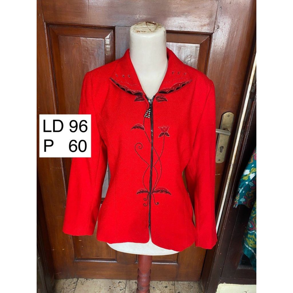 Jual Red Jacket Semi Blazer Wanita Merah Vintage Jadul | Shopee Indonesia