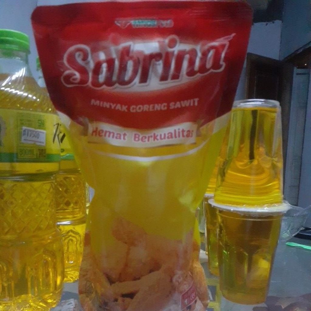 Jual Minyak Goreng Sabrina 1 Liter - Gurih, Sedap, dan Praktis | Shopee ...