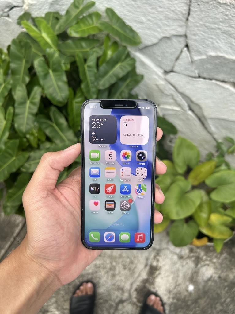Jual Apple iPhone 12 ex iBox Resmi Second | Shopee Indonesia