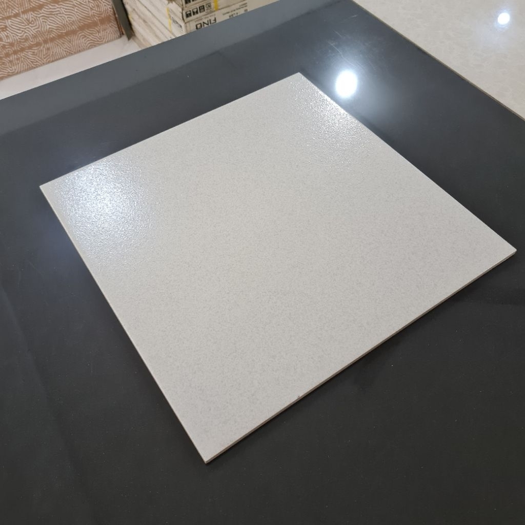 Jual keramik lantai 40x40 keramik roman/keramik putih polos/keramik ...