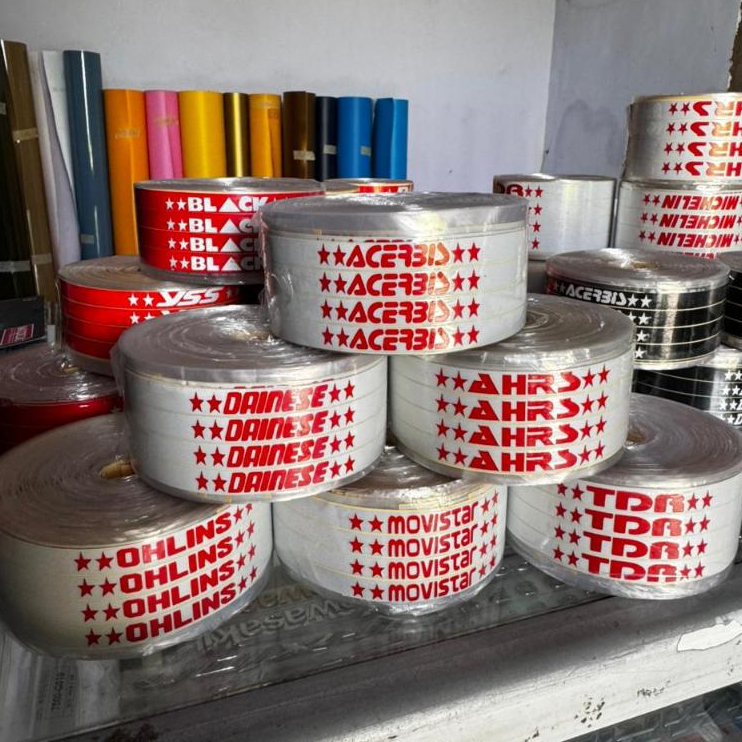 Jual Stiker Lis Velg Ban Motor Sticker List Velk Universal isi 4 ...