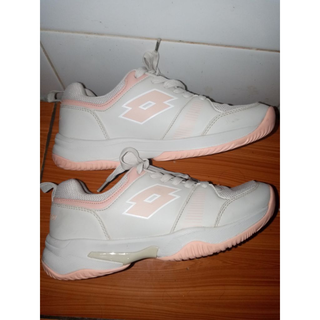 Jual Sepatu Lotto Terlengkap & Harga Terbaru Mei 2026 | Shopee Indonesia