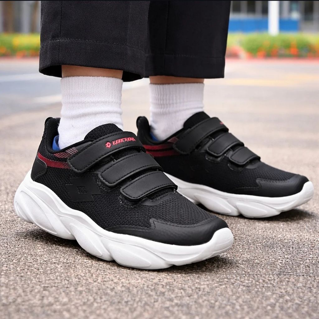 Jual Sepatu Lotto Terlengkap & Harga Terbaru Mei 2026 | Shopee Indonesia