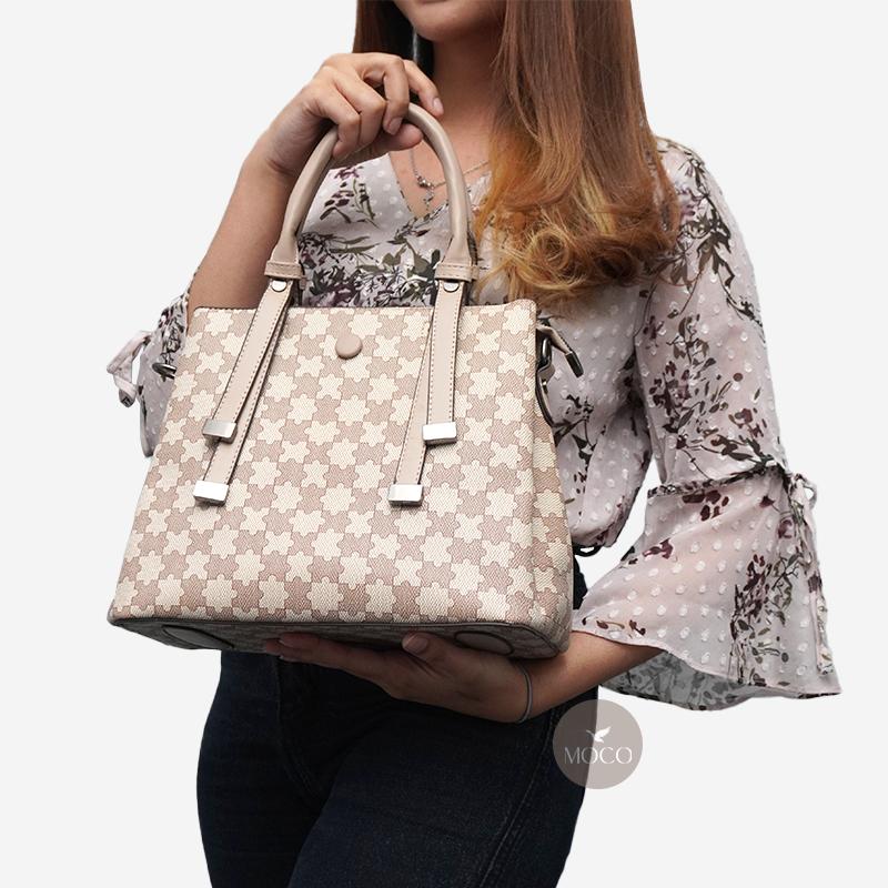 Jual 【Emily Bag】MOCO Fashion Tas Tangan dengan Pola Bunga Sentuhan Elegan 713 | Shopee Indonesia