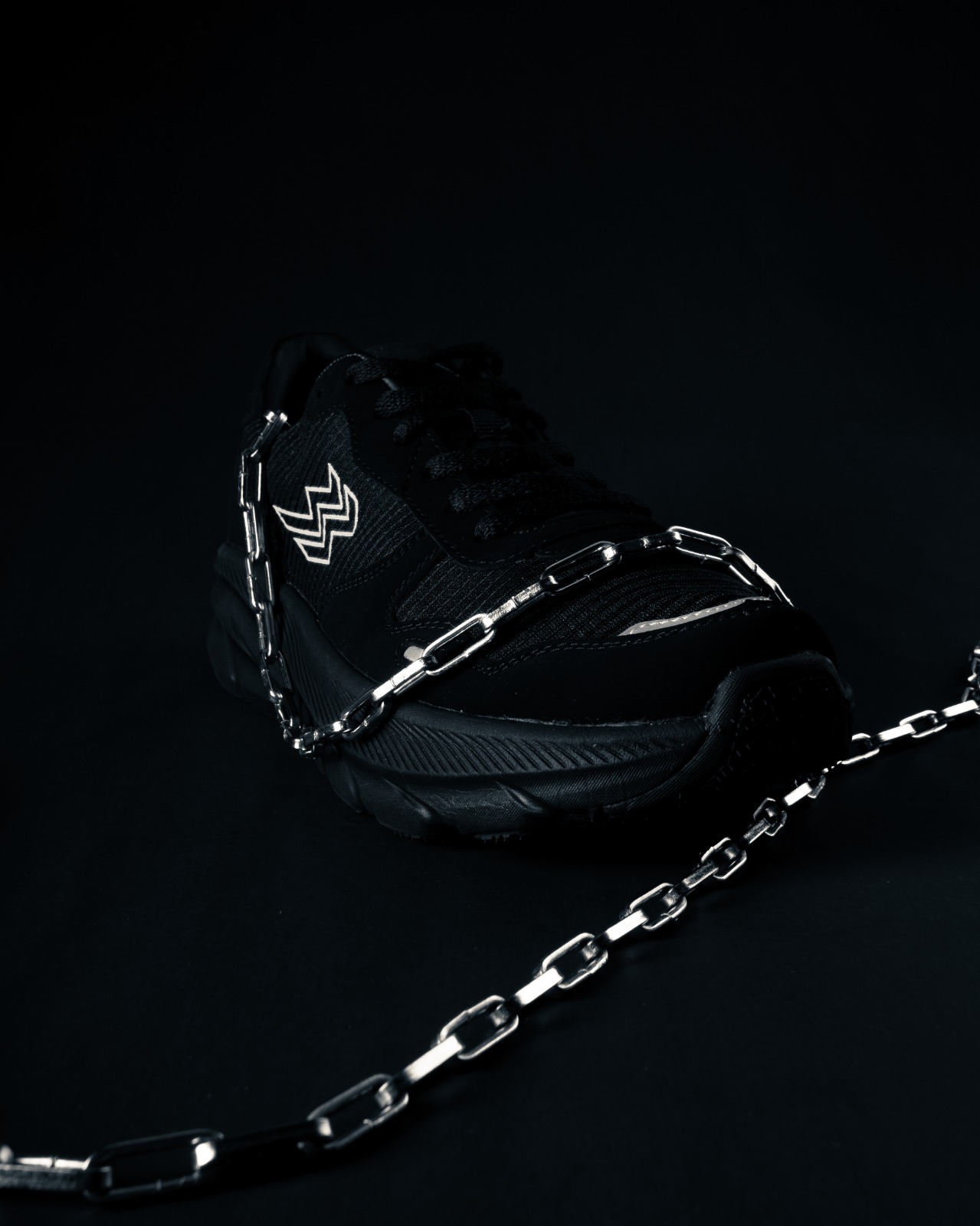 Jual Geoff Max - Wolf Vicious VRS All Black | Easy Running Shoes | Pria ...