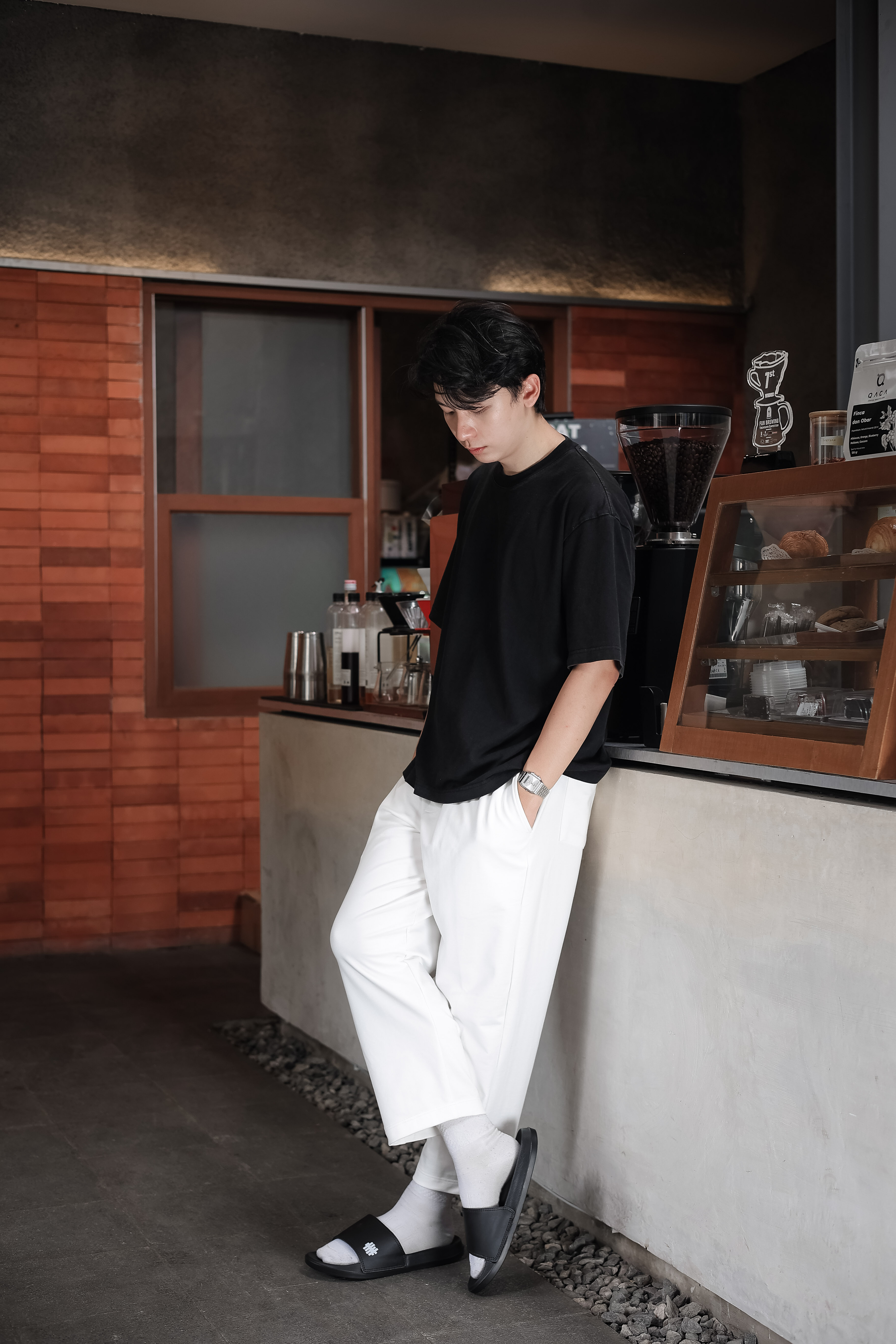 Jual BOYSCODE Sendal Selop Distro Pria Wanita Original Petir Logo Hitam ...