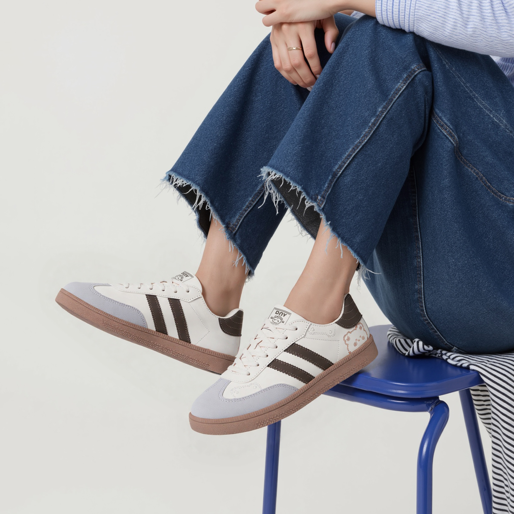 Jual Sepatu DNY Sneakers Cewek Kekinian Sepatu Flat Wanita Women Shoes ...