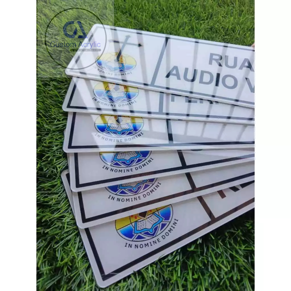Jual Custom Nama Ruangan bahan acrylic bisa pakai logo ukuran 30 cm x ...