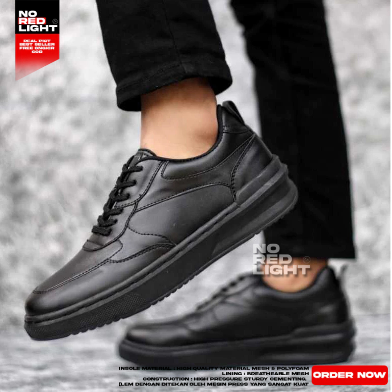 Jual Sepatu Sneakers Pria Hitam Kerja | Shopee Indonesia