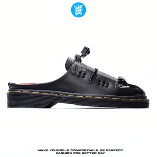 Jual HYG - GIZMO Sepatu Sandal Pria / Wanita Bustong Docmart / Slip On ...