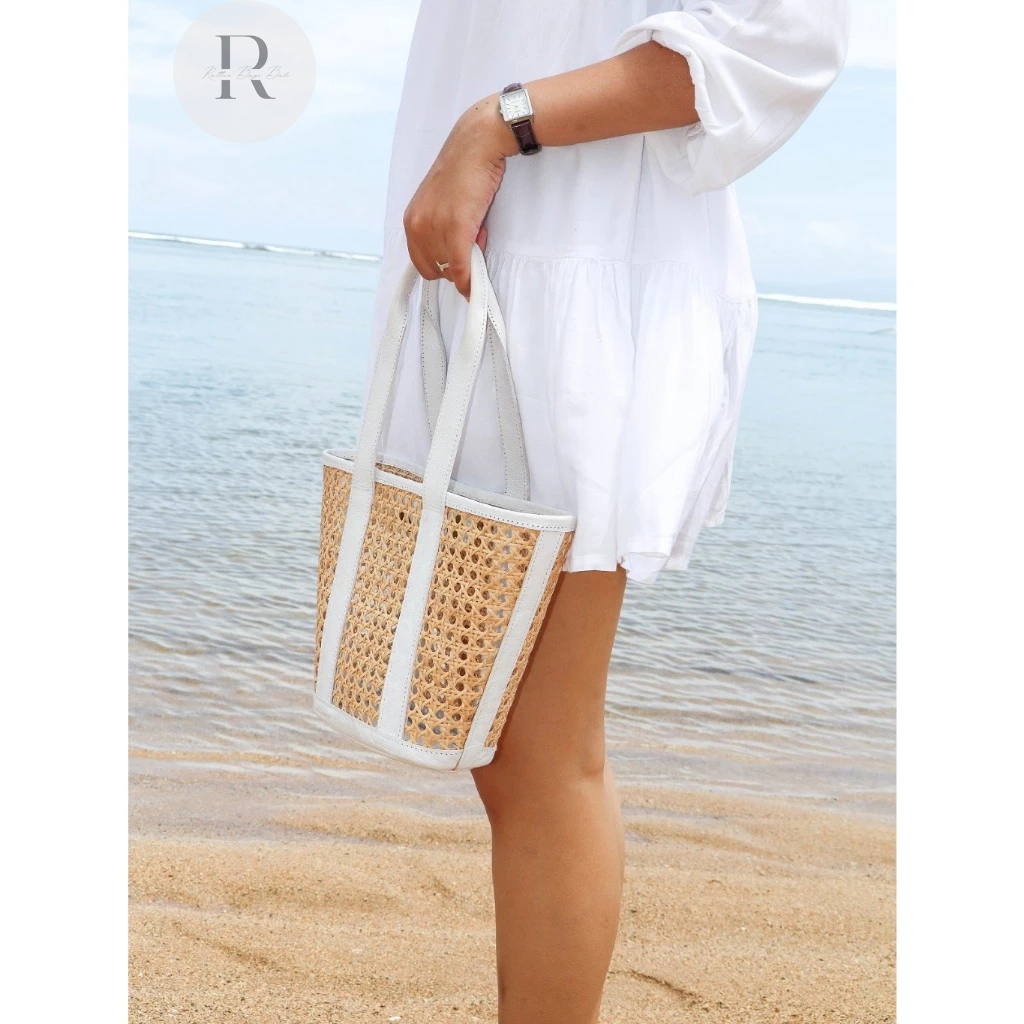 Jual Rattan Petite Bag - With Long Strap / Tas Rotan Kulit, Rattan Bag ...
