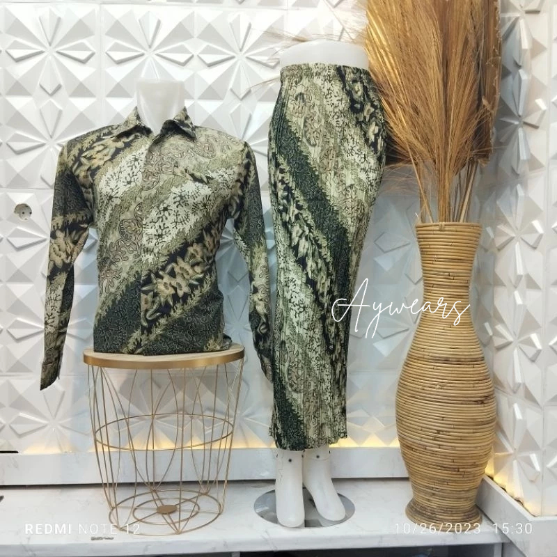 Jual Aywears-Batik couple / Kemeja batik set rok plisket / batik CM ...