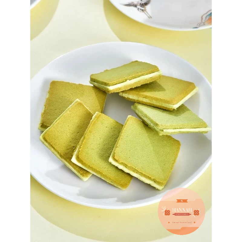 Jual Premium White Chocolate Matcha Butter Cookies - Cemilan Sehat ...