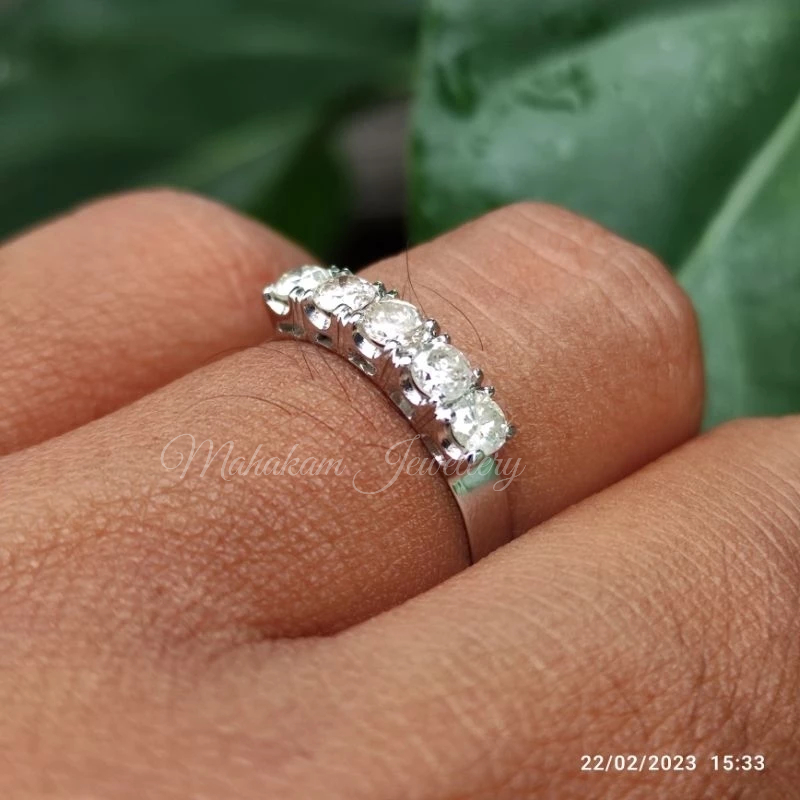 Jual Cincin Emas Putih Berlian Besar | Shopee Indonesia