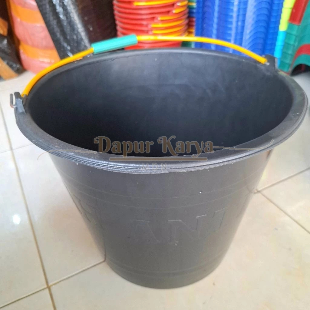 Jual Ember 22L Timbah Hitam Anti Pecah Plastik GM - Dapur Karya Mdn ...