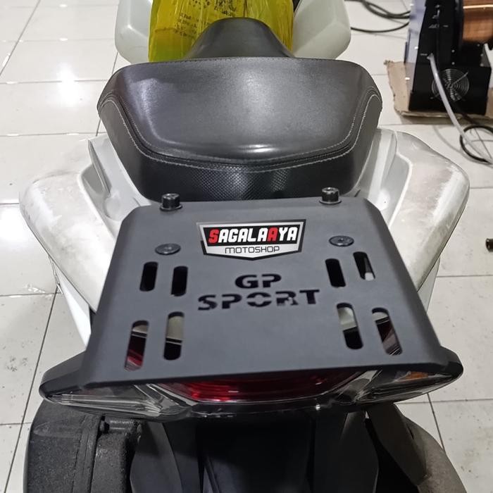 Jual PREMIUM BRACKET HONDA PCX TOP BREKET BOX MOTOR GP SPORT NEW MODEL ...