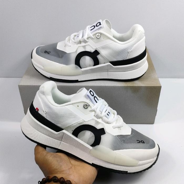 Jual Sepatu Tenis On Cloud X The Roger Federer Pro 2 White Black Pria ...