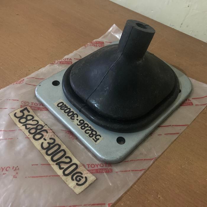 Jual Karet Boot Transmisi Crown Ms85 Ms95 Ms111 Ms112 Rs80 Toyota ...