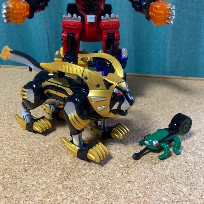 Jual Juken Sentai Gekiranger Rin Lion Rin Chameleon Set DX Bandai robot ...