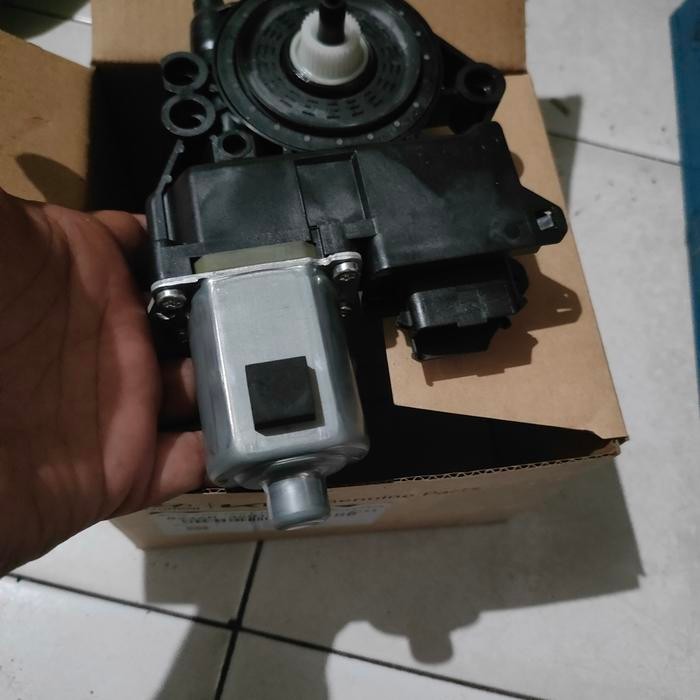 Jual Motor Regulator Depan Kanan Hyundai All New Sonata Yf 82460-3S011 ...