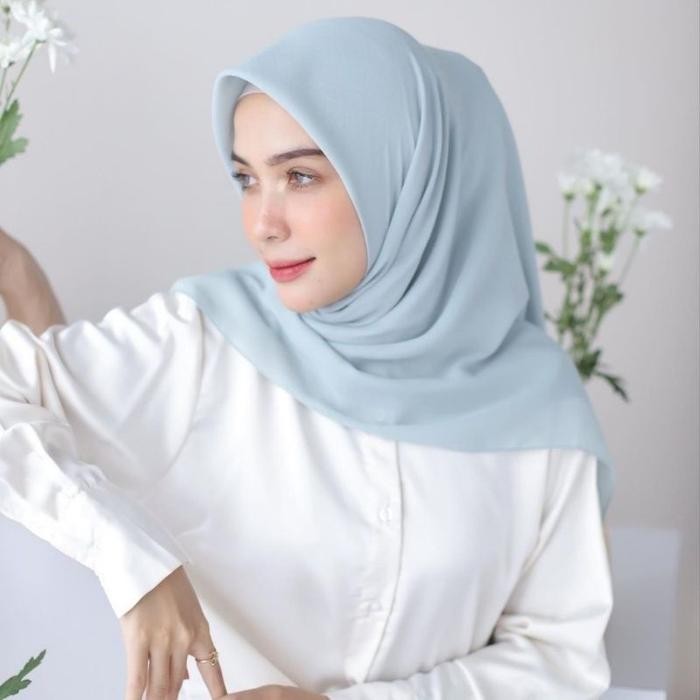 Jual Dapatkan Baby Blue Hijab Pollycotton Hijab Sqare ( Hijab Warna ...