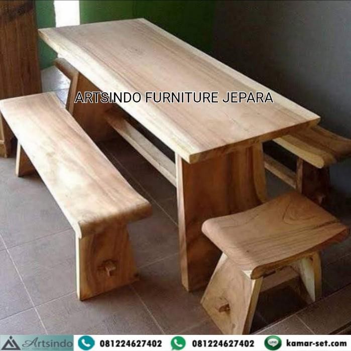 Jual PREMIUM Meja Cafe Kayu Trembesi 4 Kursi, Set Meja Makan Resto Kayu ...
