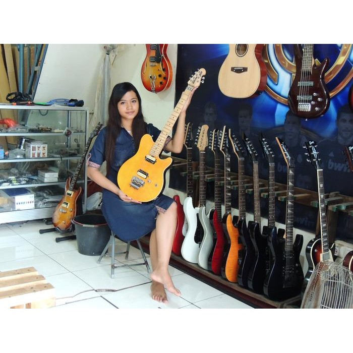 Jual GITAR LISTRIK MUSIC MAN AXIS ( KUNING) | Shopee Indonesia