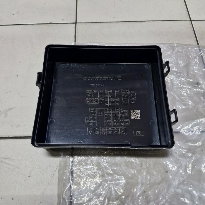 Jual Tutup Box Sekring Cover Relay Asli Mitsubishi Xpander Xpander ...