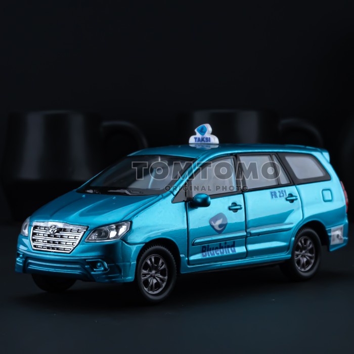 Jual Promo Terbatas Blue Bird Taxi Taksi Online Toyota Kijang Innova ...