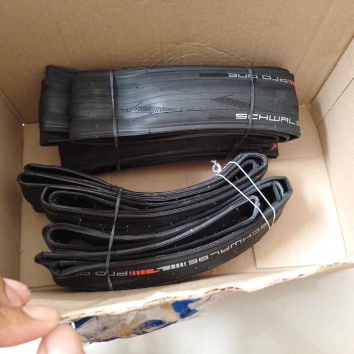 Jual Ban Schwalbe Pro One Black 700X25C 700X28C 25C 28C 30C 32C 34C -Gratisongkir | Shopee Indonesia