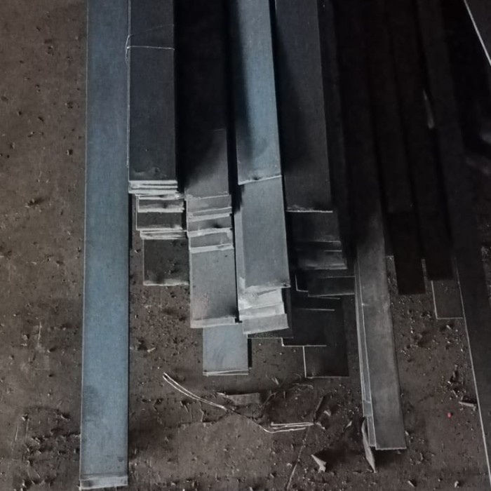 Jual PREMIUM PLAT STRIP BESI 5 X 30 X 2 (Lebar 2 cm X Panjang 2 m ...