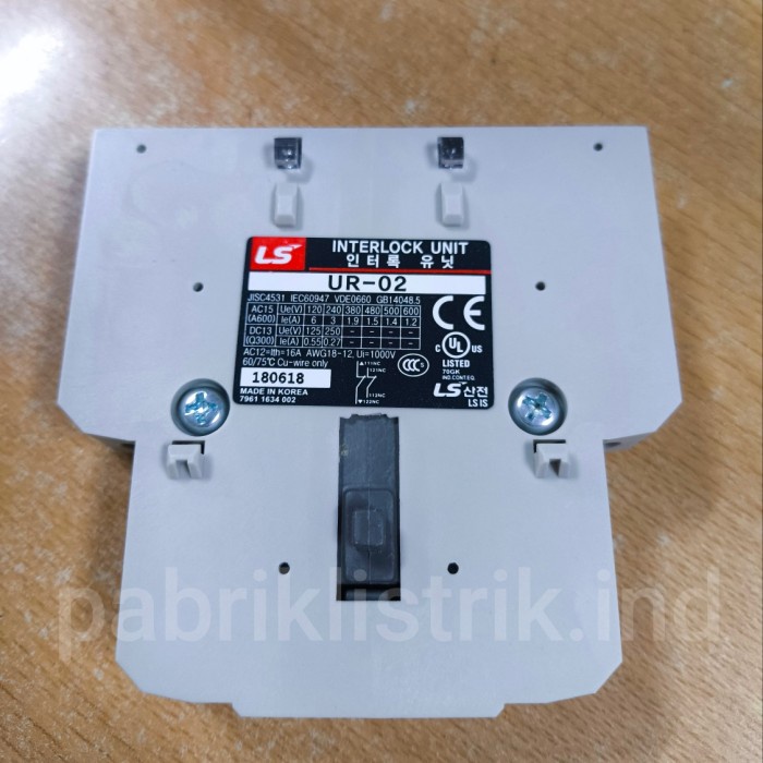 Jual MECHANIC INTERLOCK UR 02 FOR CONTACTOR LS ORIGINAL | Shopee Indonesia
