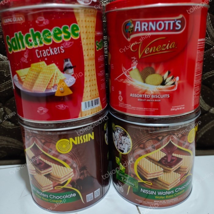 Jual aneka biskuit kaleng / Nissin wafer/ arnots/ saltcheese | Shopee ...