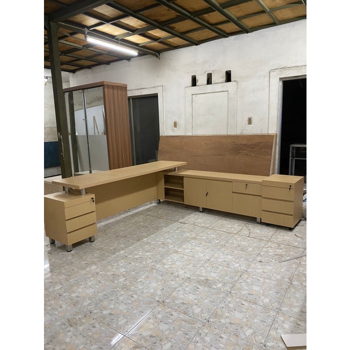 Jual Meja Kantor / Meja Direktur / Meja Kerja / Meja Tulis Blockboard ...