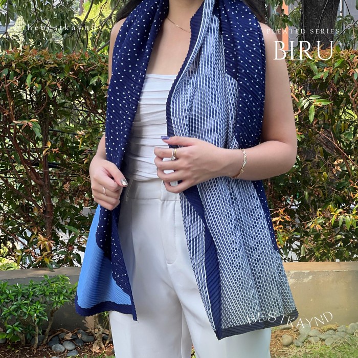Jual The Best Kaynd Biru Pleated Shawl Termurah | Shopee Indonesia