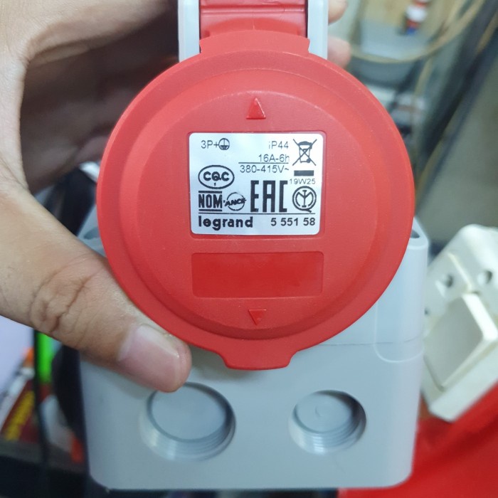Jual PLUG SOCKET LEGRAND 3PHASE 3P 3 P PHASE 4PIN 4 PIN 16A 16 AMPERE ...