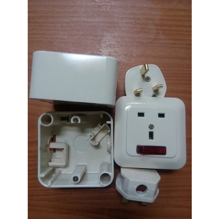 Jual TERMURAH STOPKONTAK AC BROCO LENGKAP STEKER DAN BOX | Shopee Indonesia