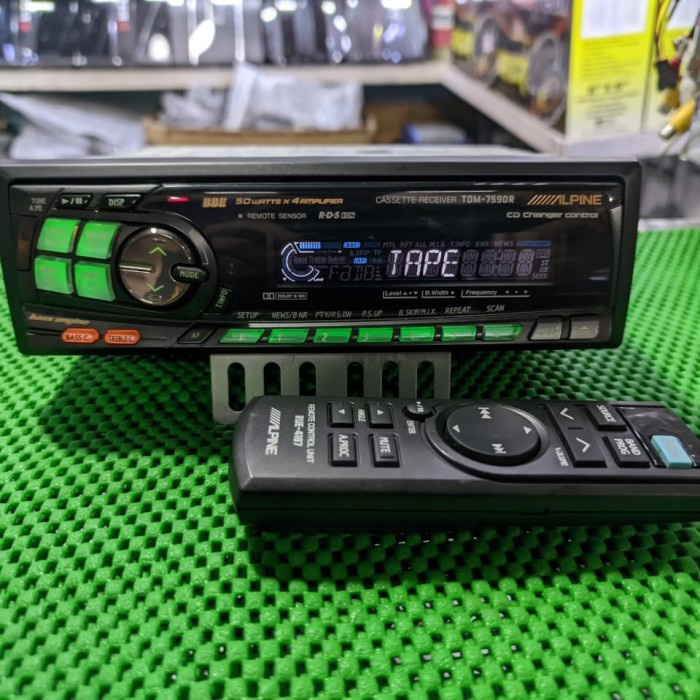 Jual PREMIUM TAPE ALPINE BBE TDM-7590R CASSETTE & POWER ALPINE MRP-7406 ...